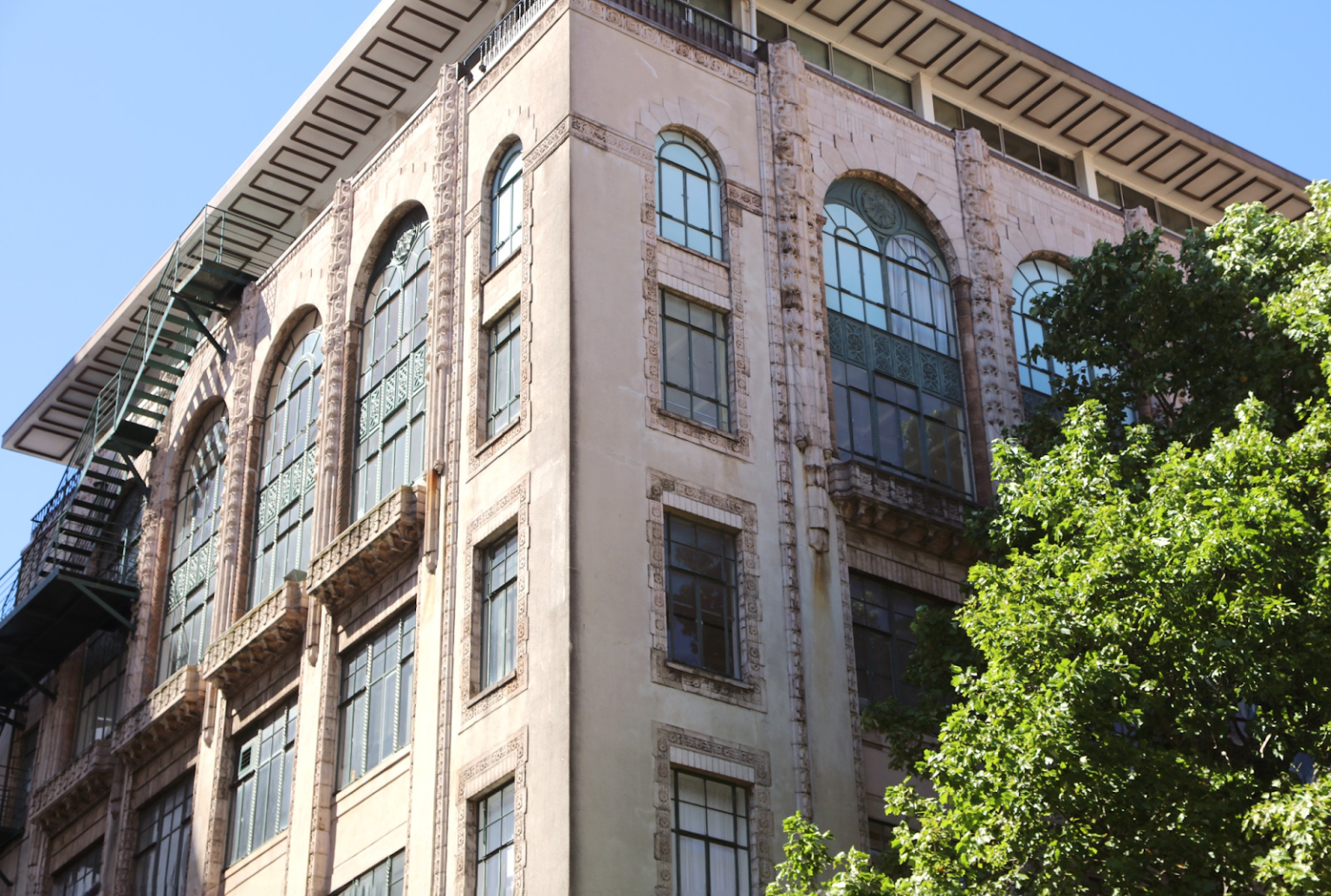 Smith & Caughey's Closes Down for Good After 144 Years
